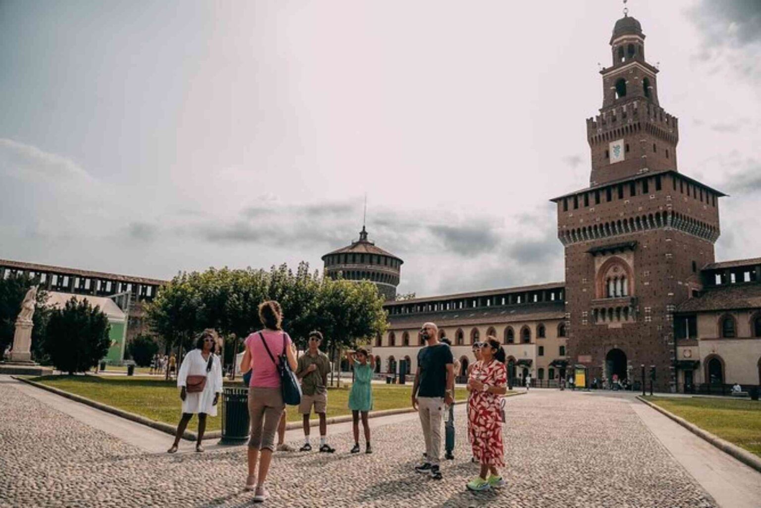 Scenic Hikes Near Milan for Stunning Views
